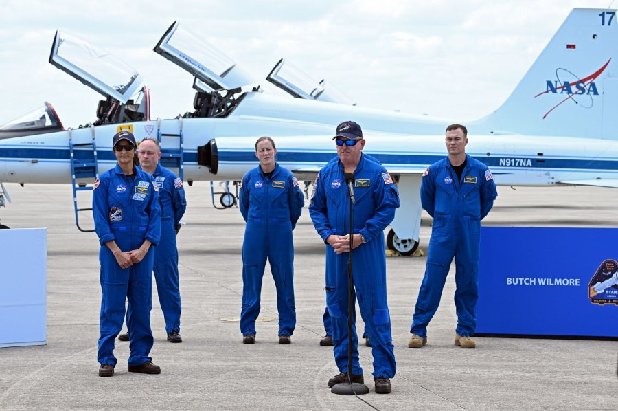 Crew of first Boeing Starliner mission arrives at Kennedy Space Center