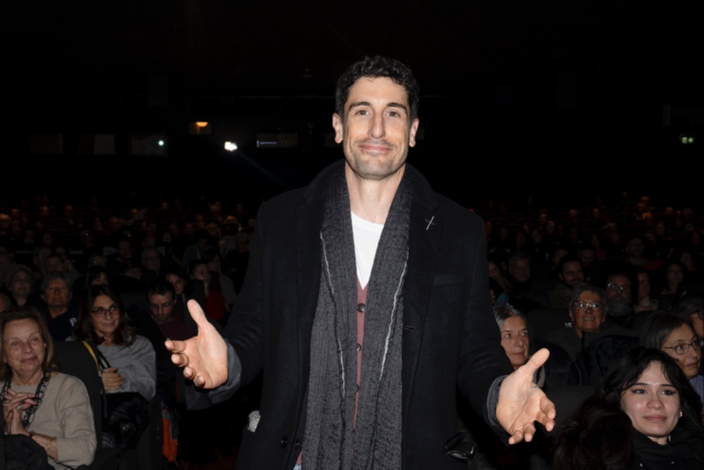 Jason Biggs Moves Away From ‘American Pie’ – and Channels Inner Coen ...