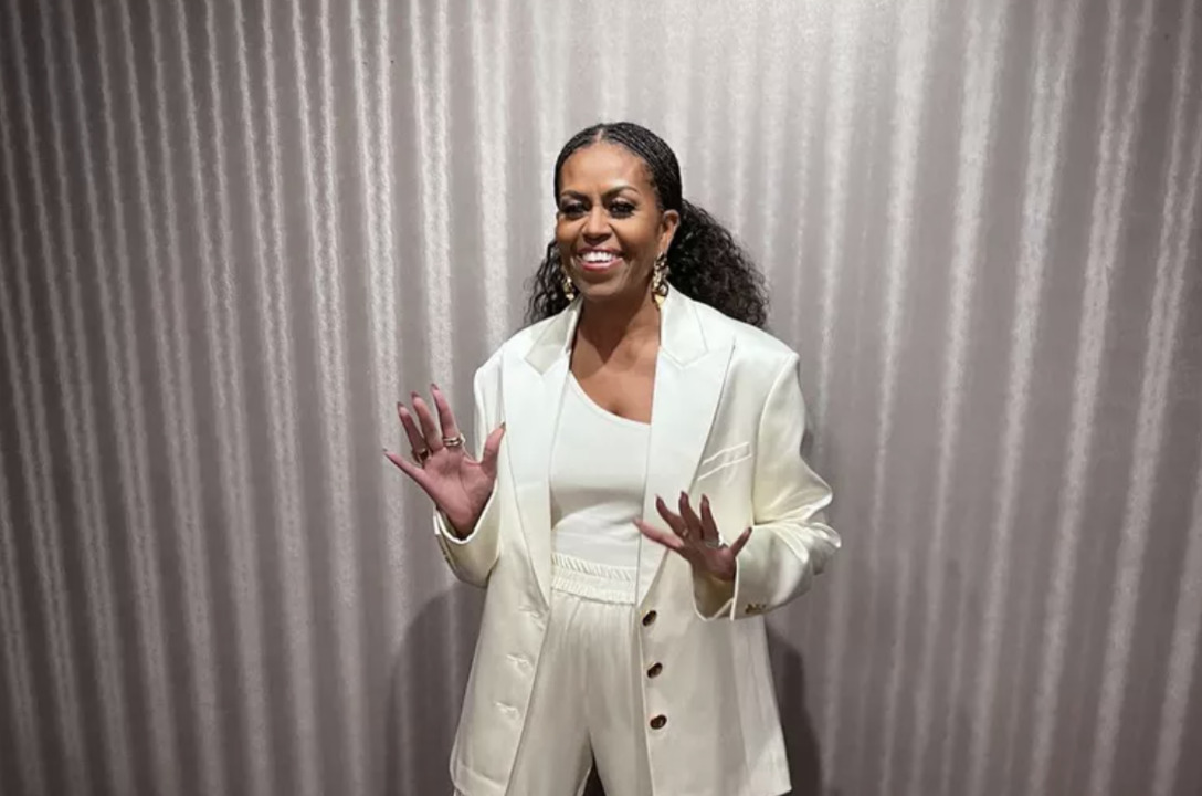 Michelle Obama Paired Silky Cargo Pants With an Oversized Blazer and a ...