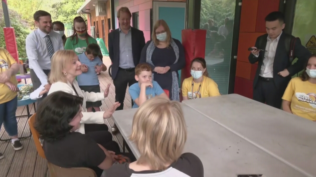 Child tells Liz Truss Larry the cat should be PM