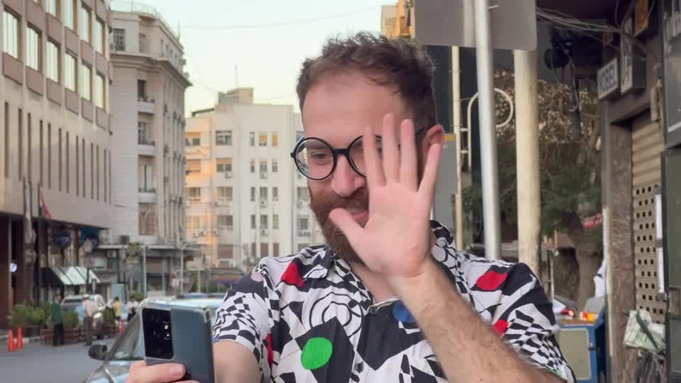 Syrian man beats unemployment, becomes online influencer