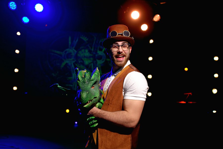 Meet animatronic puppets at Dragon Training Academy, LeClaire