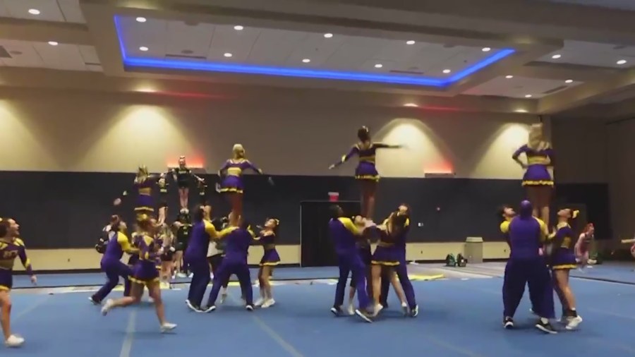 ECU Cheer takes second place at NCA College Nationals - Yahoo Sports