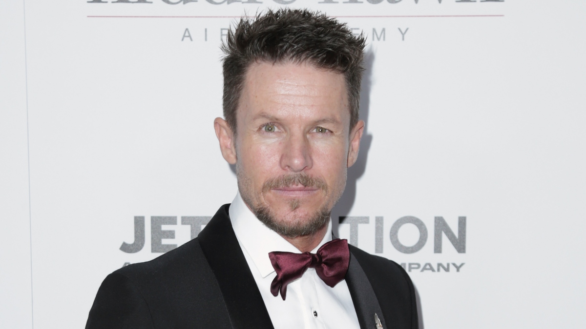 Daredevil Felix Baumgartner’s Epic Space Dive Will Leave You Speechless