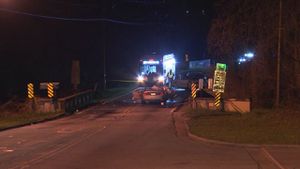 2 killed in crash after attempting to pass MARTA bus, South Fulton ...