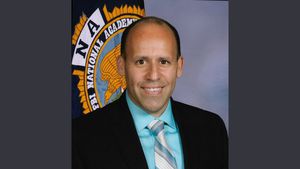 Chamblee announces new police chief, a Miami-Dade police major