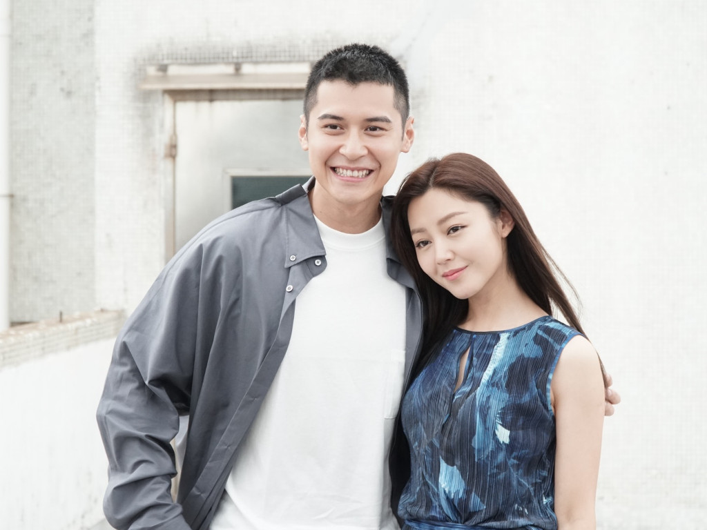 Michelle Wai helps Carlos Chan to propose to Shiga Lin - Yahoo Life ...