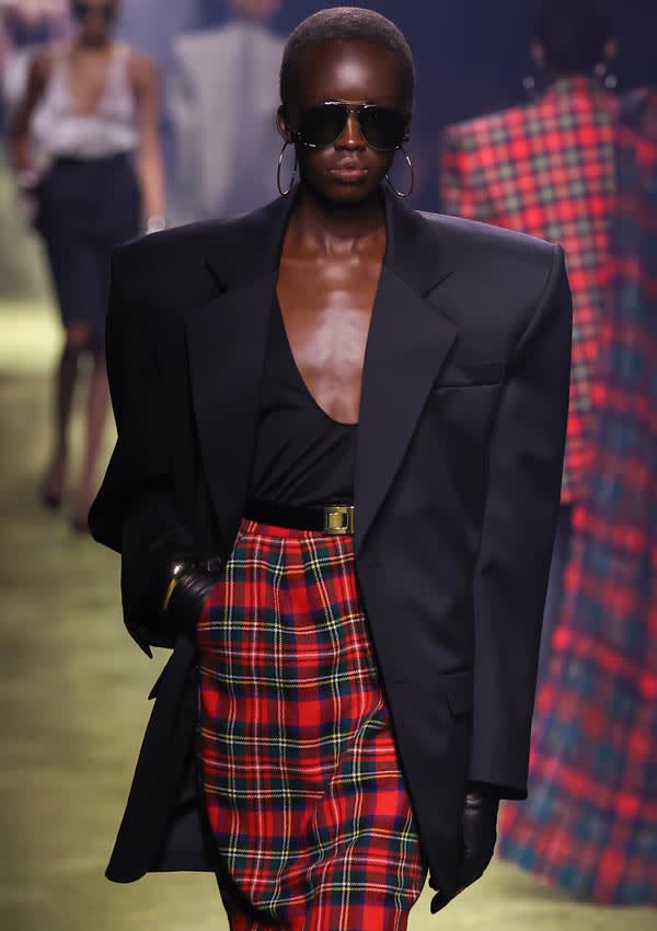 Las hombreras, la tendencia más empoderadora según pasarela y 'street ...