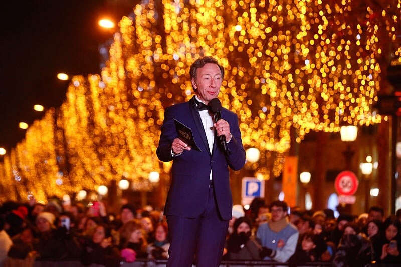 Elizabeth II "pas morte" : ce gros couac vécu par Stéphane Bern, la ...