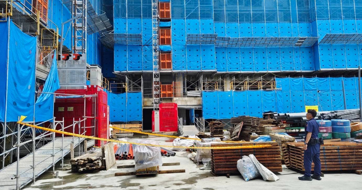 快訊／又是工安意外！泰山工人跌落11樓鷹架 OHCA送醫搶救