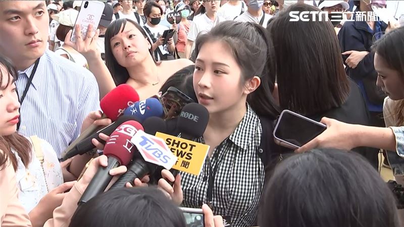 雞排妹現身民眾黨519草根決心行動！親揭「新角色身份」原因曝光