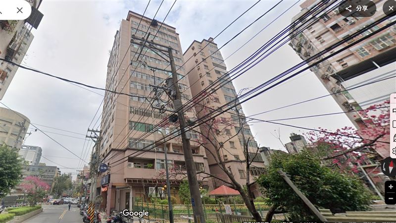 新／新北中和某社區8樓竄火煙 緊急疏散4戶13人