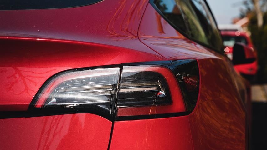 上半年營收寫同期新高 這家LED車燈模組出貨爆表！