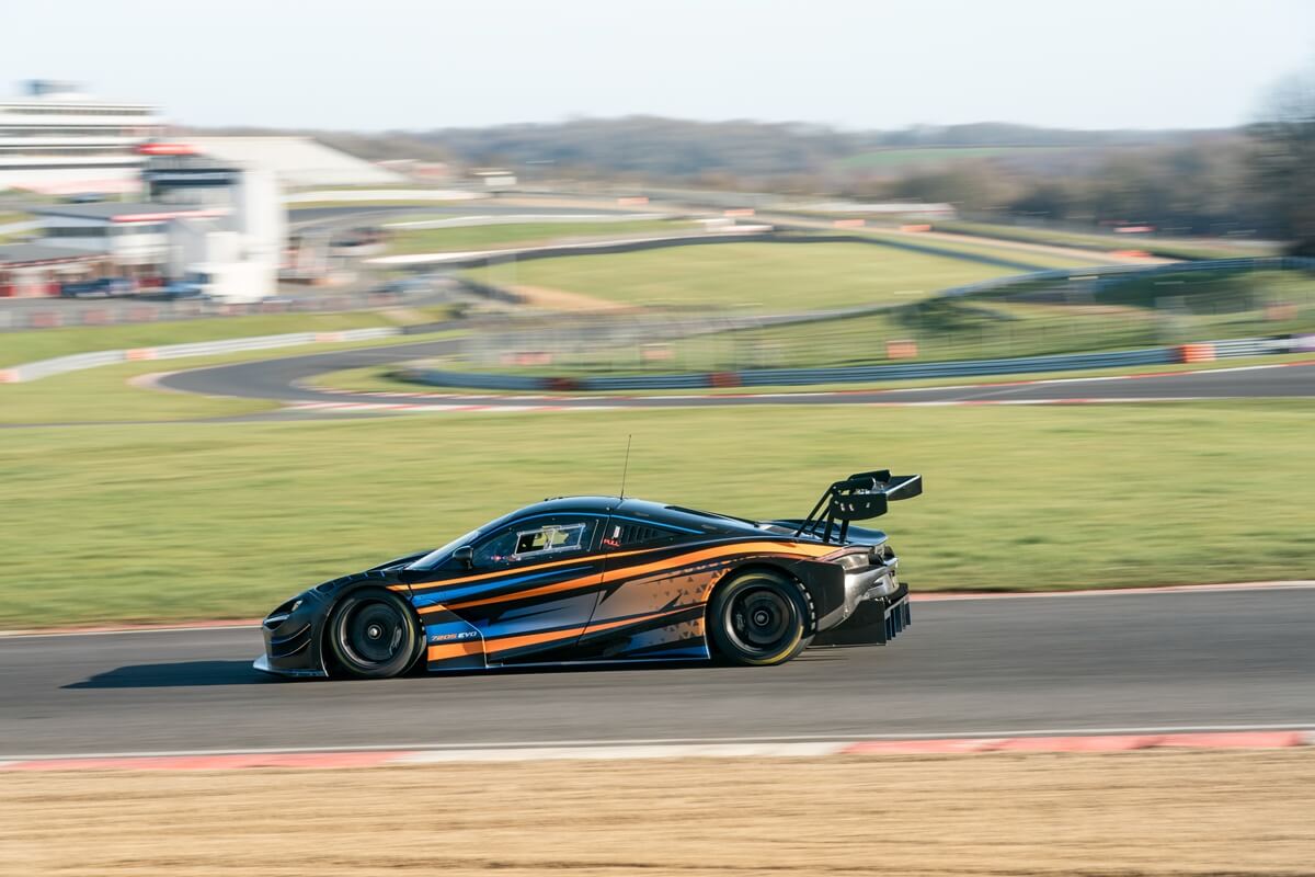 延續四年來的戰功，McLaren推出新款720S GT3 EVO賽車 - Yahoo汽車機車