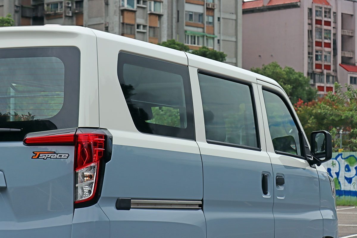 以全面革新再創輕商旅輝煌，2025 CMC 中華 J SPACE VAN/PICKUP - Yahoo奇摩汽車機車