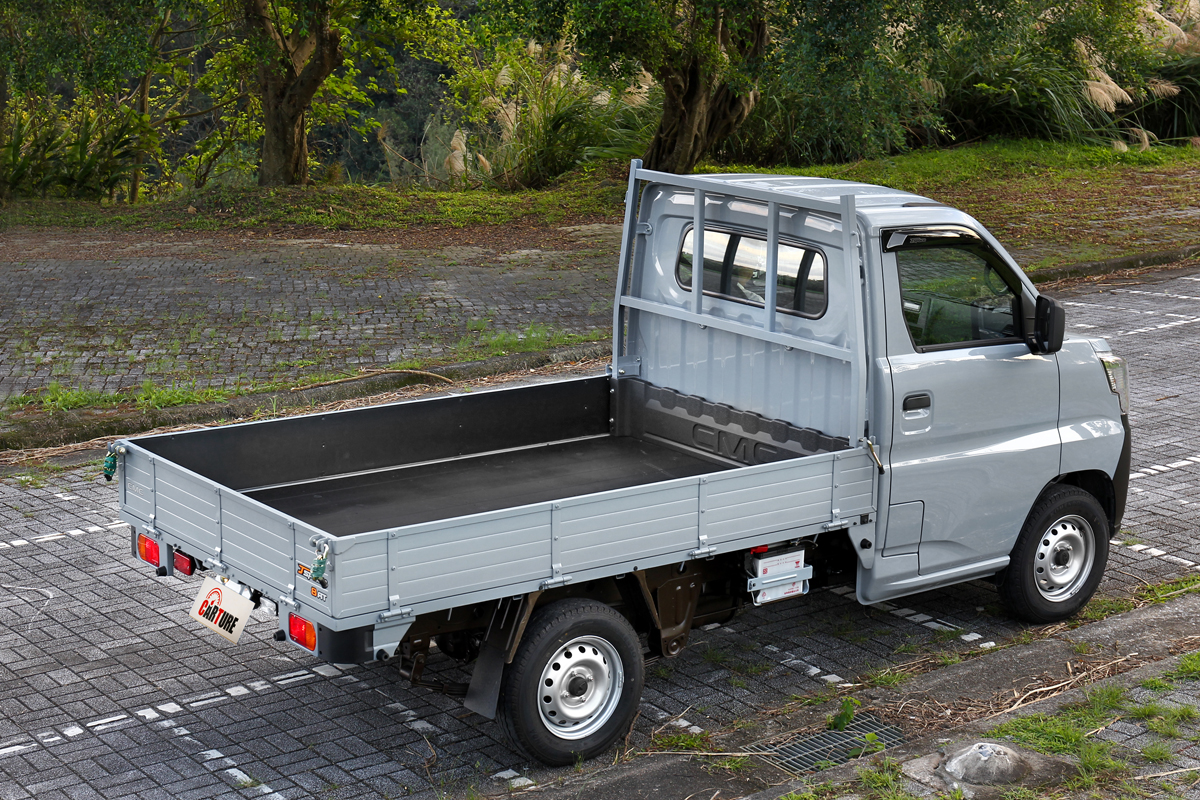 全新J SPACE貨卡版超香，標配8速自排與數位儀錶你敢信？ - Yahoo汽車機車