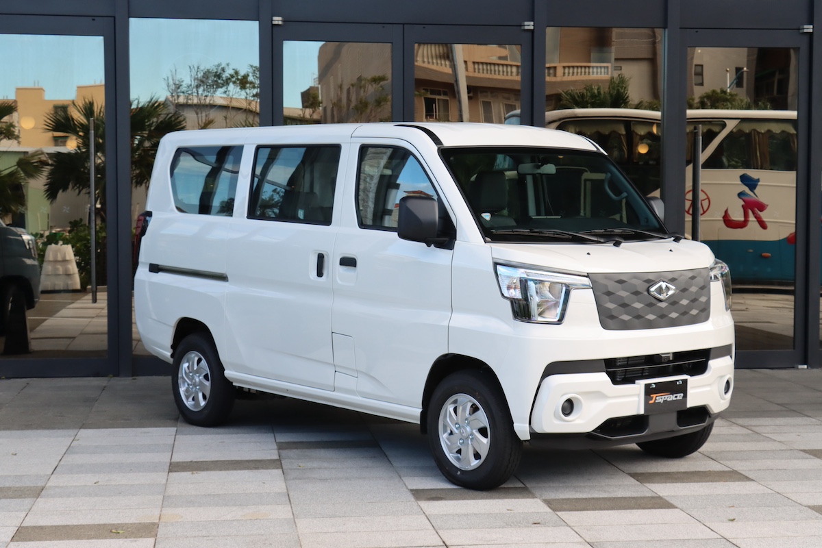 廂車55萬起、貨車53萬起，全新中華自主研發 CMC JSPACE 正式在台發表！ - Yahoo奇摩汽車機車