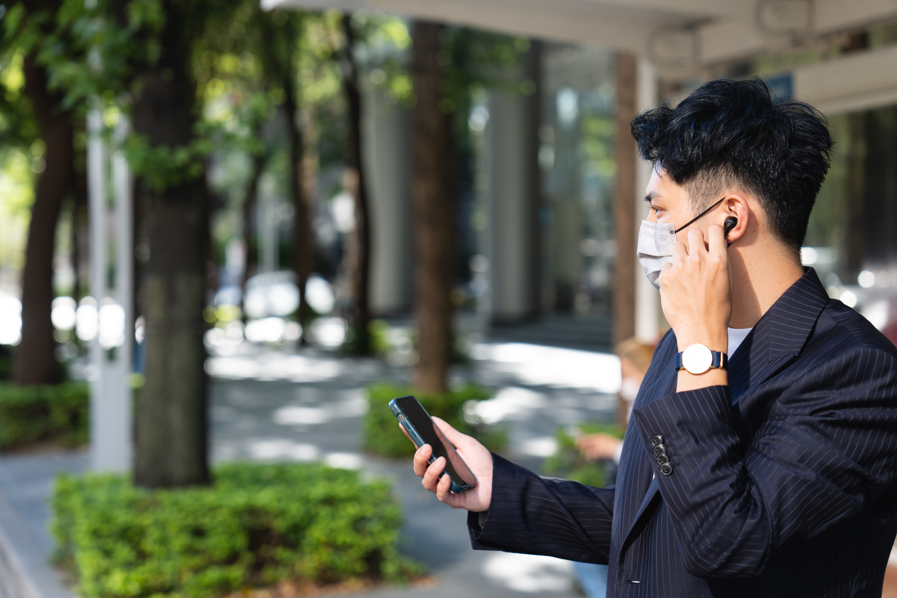 無縫切換工作與生活聆聽樂趣：XROUND VOCA 降噪真無線耳機評測 - Yahoo奇摩汽車機車