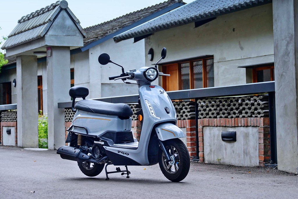 集智慧科技與歐風美形的浪漫騎遇 PGO Spring 125 ABS 試駕 - Yahoo奇摩汽車機車