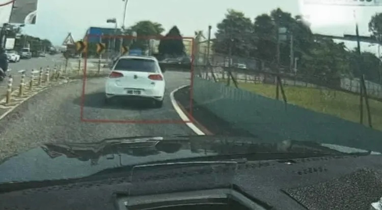 Female Driver Fined for Not Using Turn Signal - Controversial Traffic ...