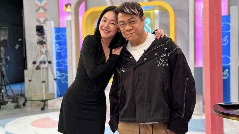 《康熙》回來了！小S「突合體蔡康永」 網哭喊：好感人 - Yahoo汽車機車