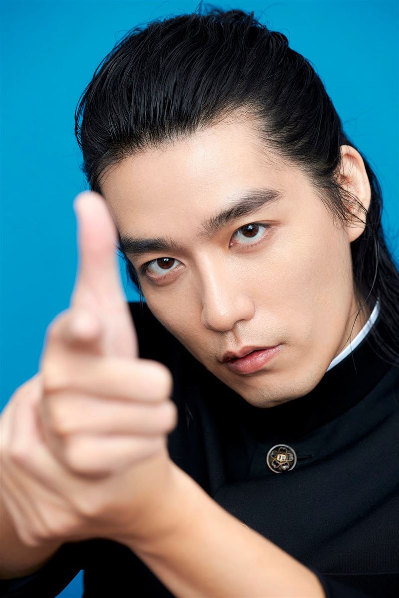 女實況主約X盲盒開箱「不到8公分」 最帥YTR認真回：幾公分自己知道